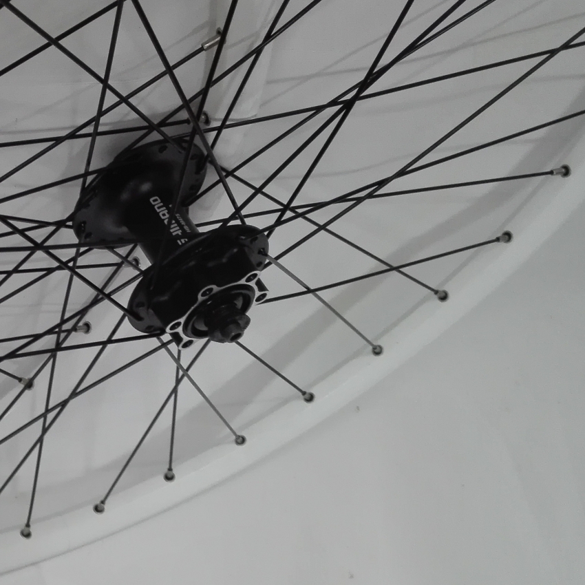 Set de roti de 26 cu jenti duble , capsate si butuci Shimano ...